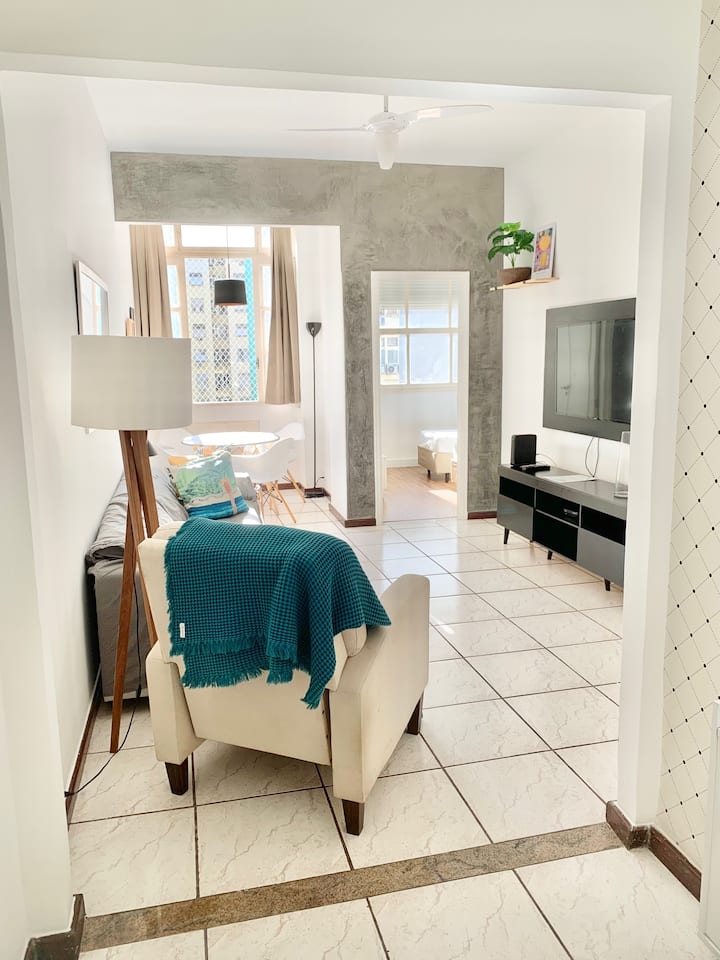 Apt 3 Qts Quadra Praia Copacabana C/ Garagem - Copacabana