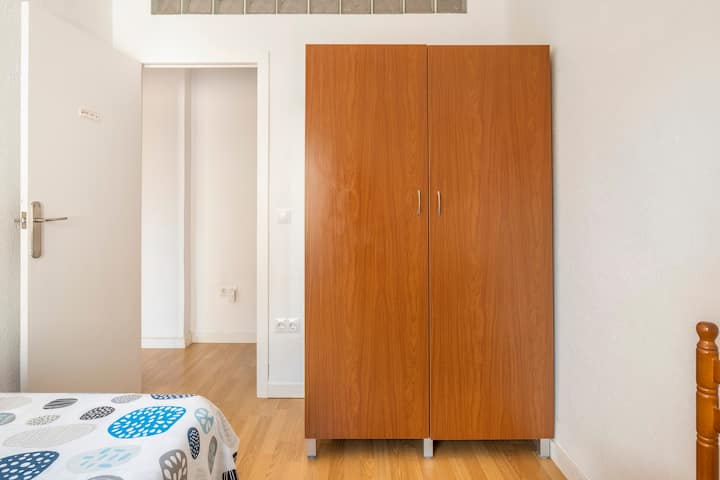 !! Habitación Cerca A La Playa En Alicante !! - Alicante