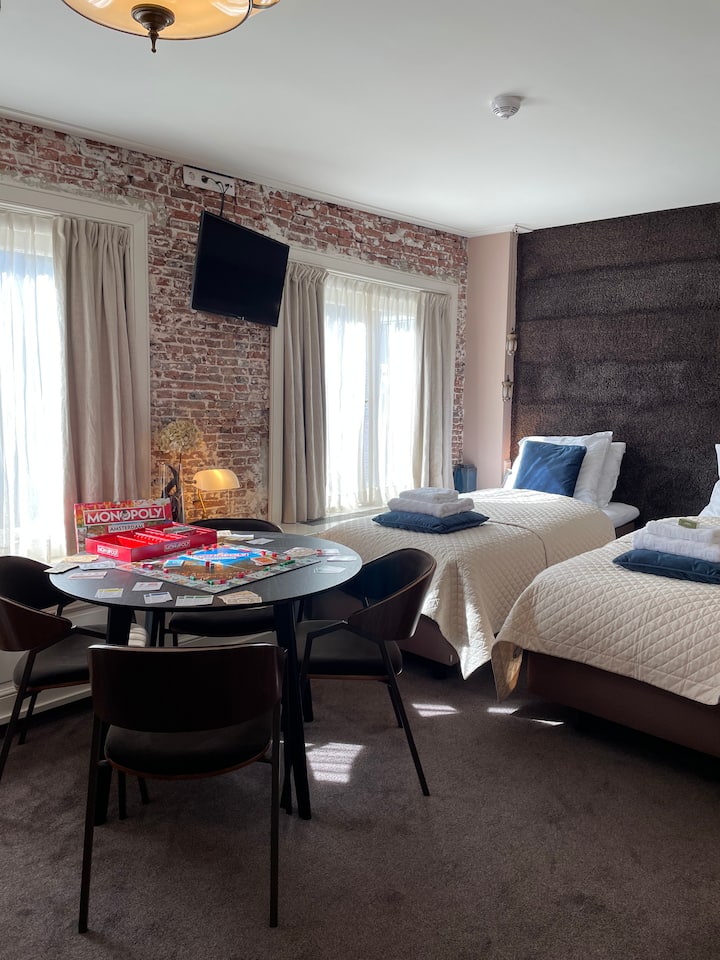 Quiet Canal Room | Ensuite | Garden View | Twin - Amsterdam
