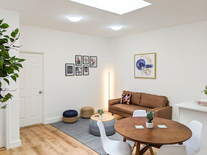 4 Queen Beds - Downtown Manhattan Entire Apartment - Manhattan, NY