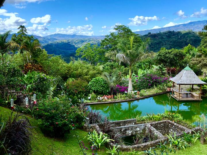 Quiet Nature Refuge. Views Forever. Pool & Hottub - Costa Rica