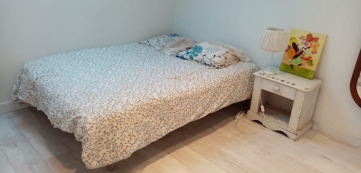 2 Chambres Privées à Laval Chez Anita - Laval, France