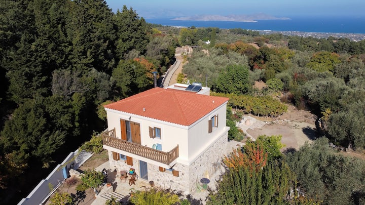 Chaihoutes Stone Villa Into Olive Farm In Zia - Kos