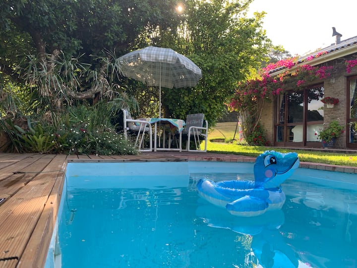 Whitnall's Self Catering Holiday House - Cannon Rocks