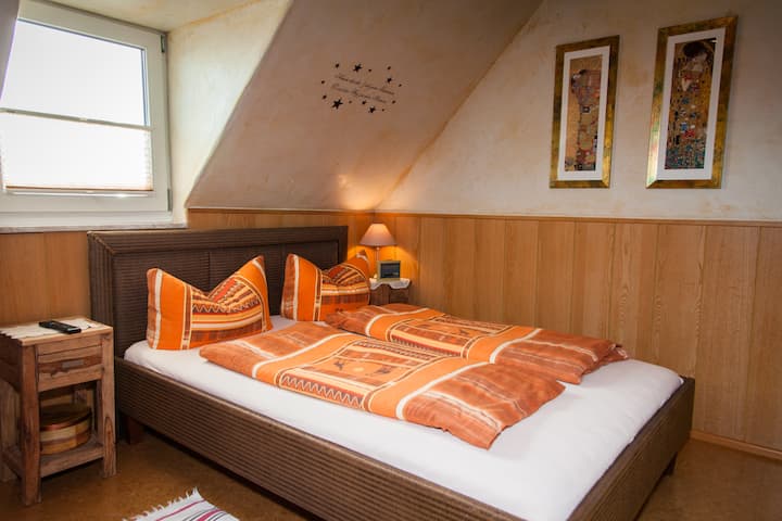 Klein Aber Fein! - Kleines Zimmer Mit Frz. Bett - Meersburg