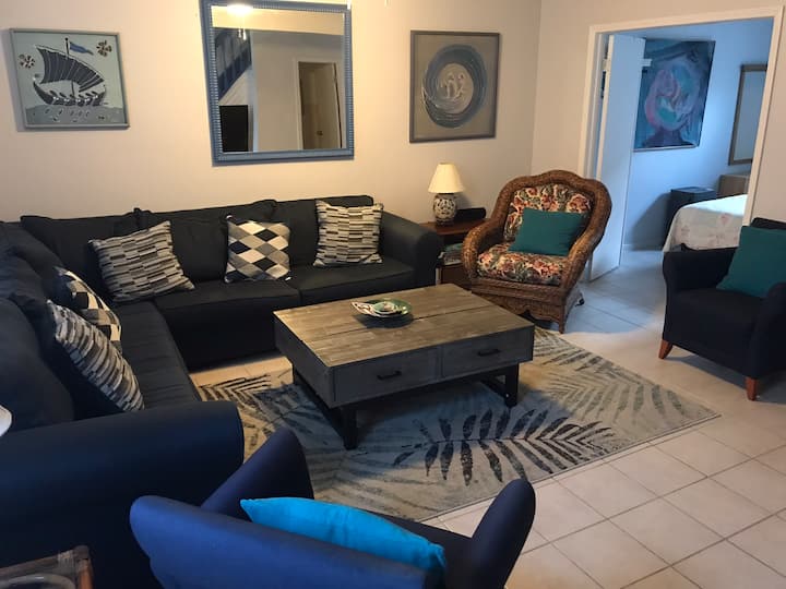 Steps From The Beach, Sleeps 7 - Atlantic City, NJ