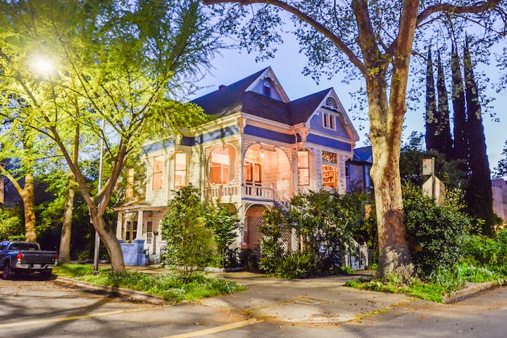 Irene House Queen Anne Victorian - Sacramento