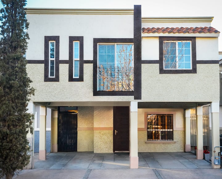 Yafer Del Sol (6- 8 Guests) - Ciudad Juárez