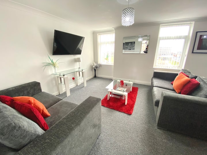 Cherry Suite Pleasure Beach 2bed Family Apartment - Blackpool