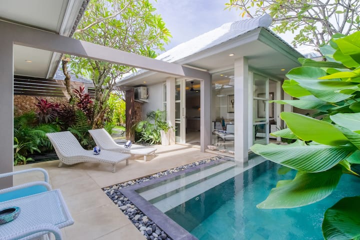 Private 2 Bed Pool Villa In Bustling Petitenget - Seminyak