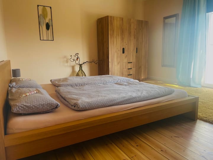 Sonnige Schöne 4 Zimmerwohnung Mit Fahrstuhl - Kiel