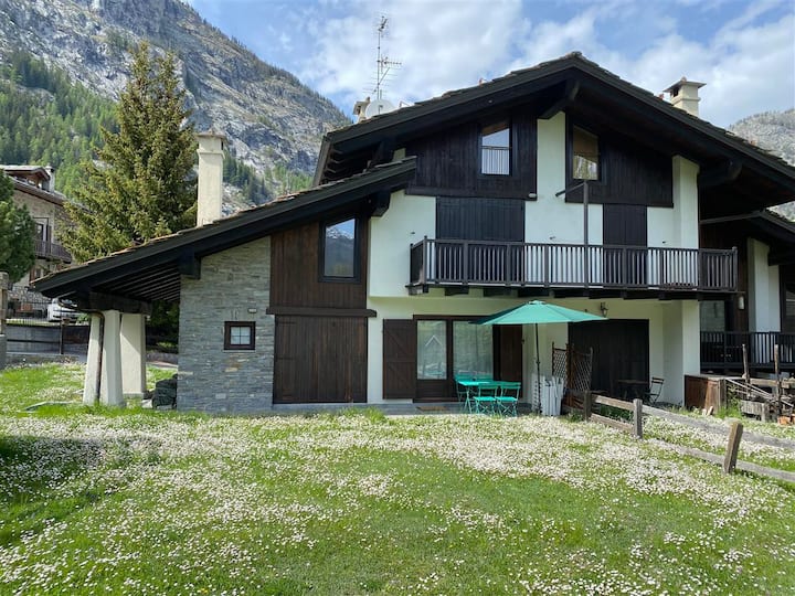 Apartament With Garden In Dolonne - La Thuile