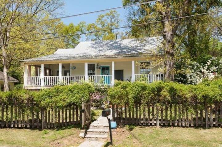 Classic City Cottage 5pts - Athens, GA