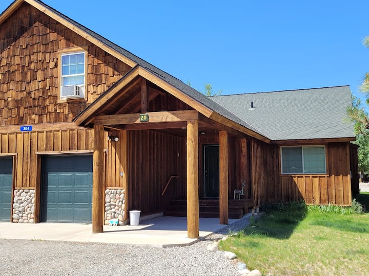 Arctic Dream-sleeps 8, Close To Downtown Winthrop And Ski Town Trailhead! - Winthrop, WA