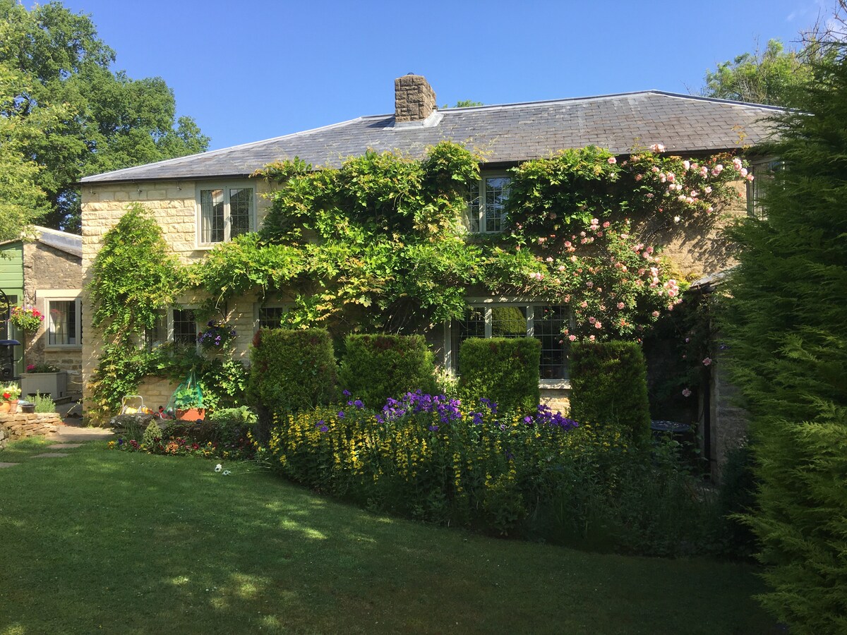 Beautiful Broadbridge Cottage - Cottages for Rent in North Cerney ...