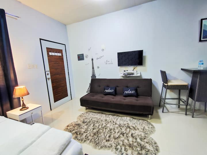 Sophia Apartments -Great Place In Town Proper - San Leonardo