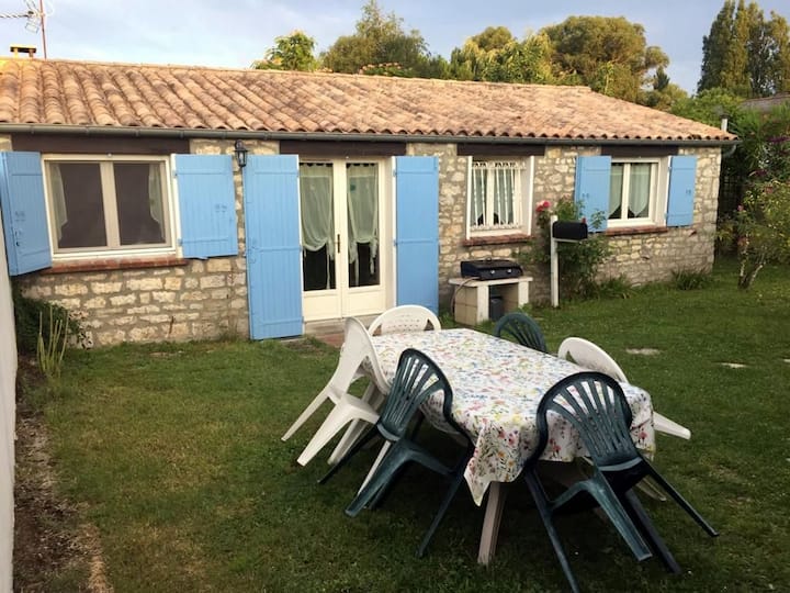Jolie Maison Au Port Des Salines - Île d'Oléron