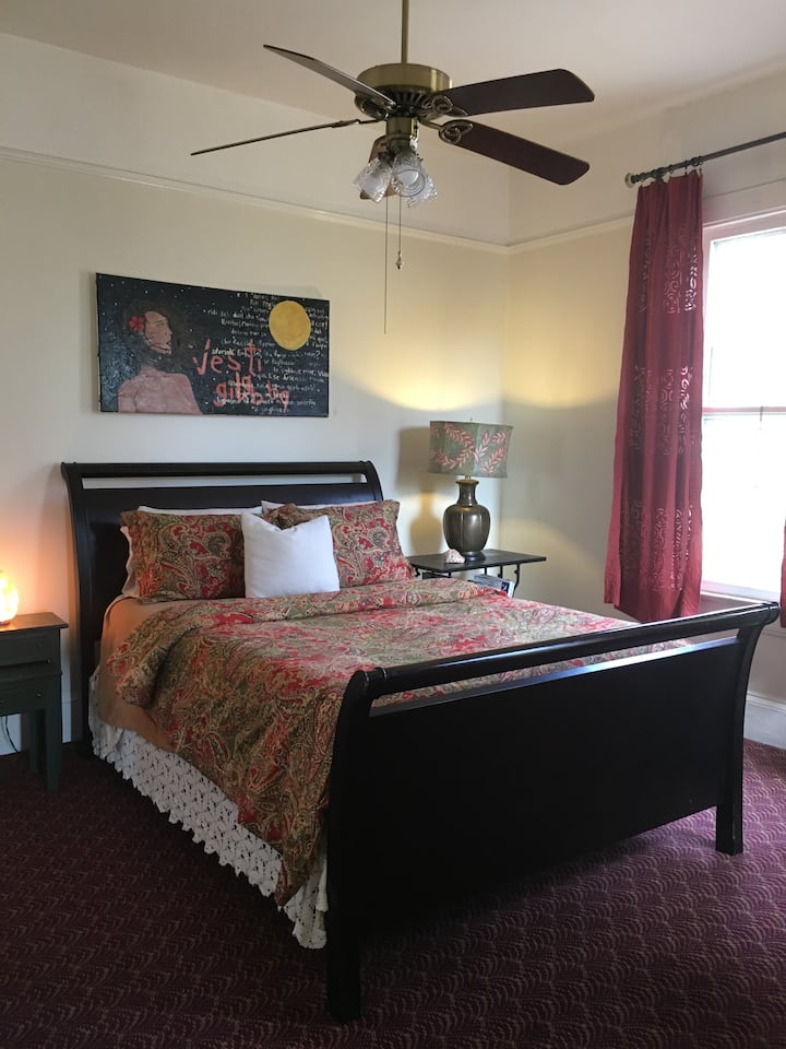 Private Victorian Room Grant Park - Atlanta, GA