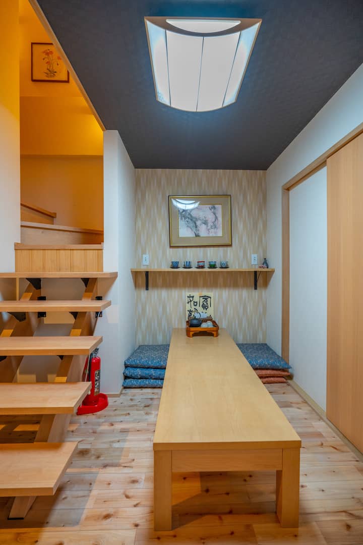 【美築八坂·椿】比邻八坂神社,至清水寺步行5分钟。位于祇园区域的高级独栋日式别墅内的独立阳台景观房 - 京都市