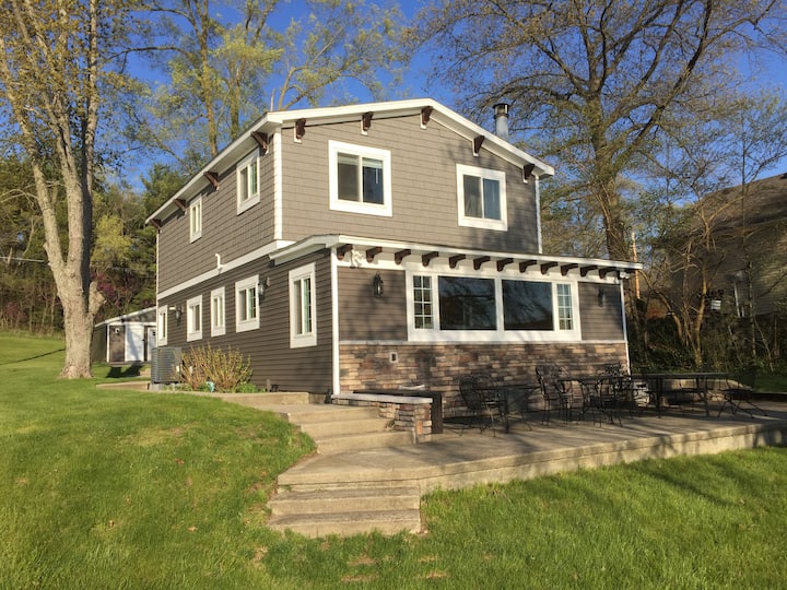 Copper Roof Lake Cottage On Crooked Lake - Fox Lake, Angola
