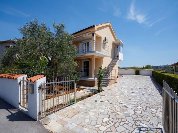 Apartment Bakran 1 - Punat