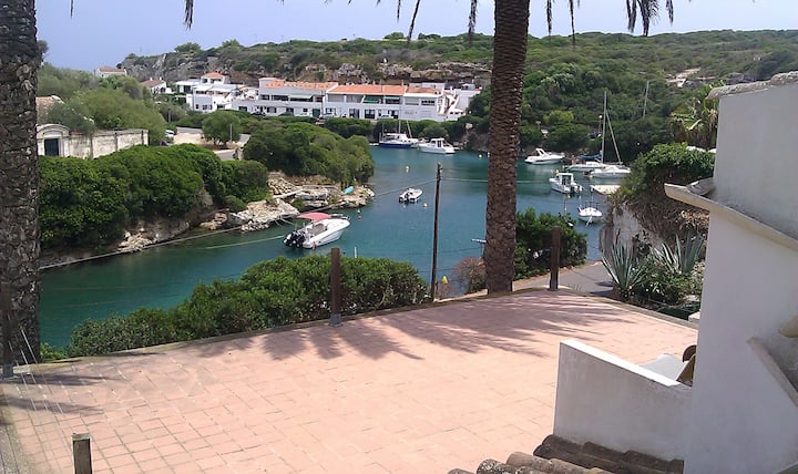 Preciosa Casa En Primera Línea Del Mar - Mahón