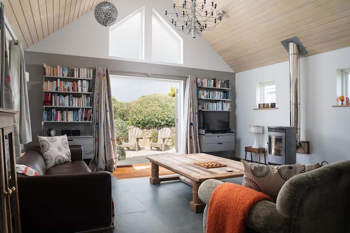New Forge - Luxury Cottage Above Gwenver Beach - Sennen