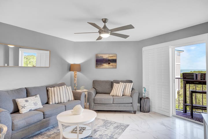 Sunshine And Sandbars Waterfront Condo - Tavernier, FL