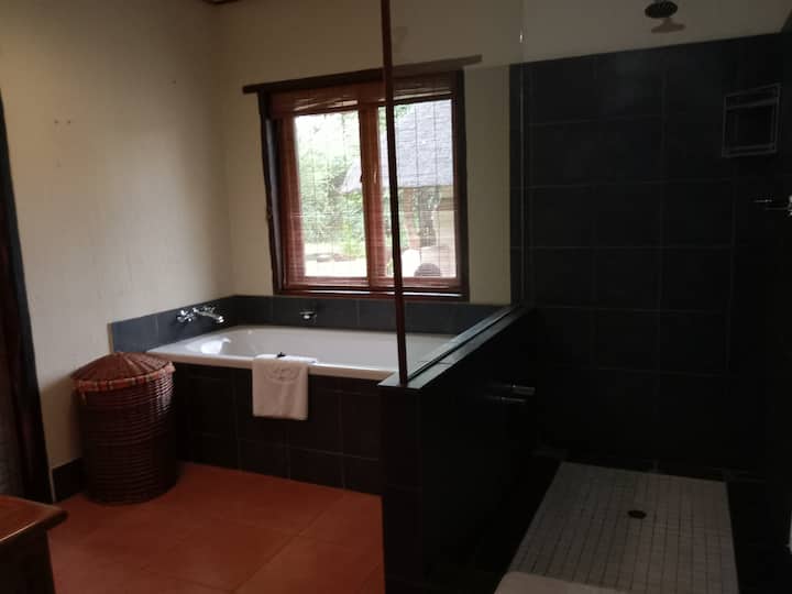 Xikaya 3-bedroom Bush Lodge - Phalaborwa
