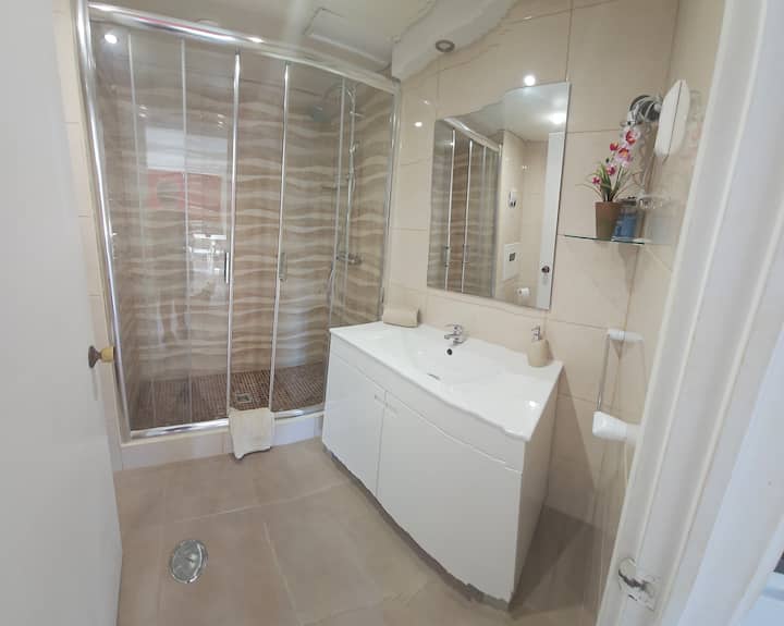 Tarik Apartment + Parking (July/august) - Portimão