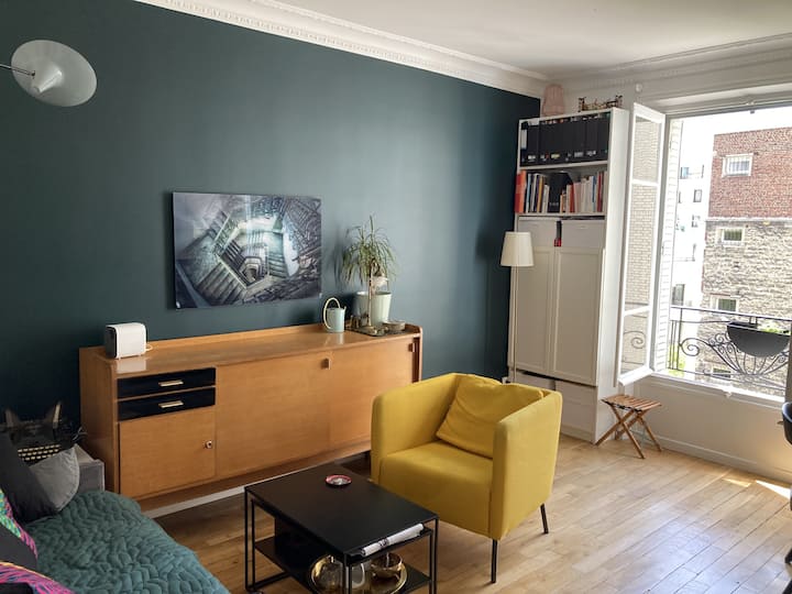 Bright & Cosy Nest – Latin Meets Urban Paris - Paris