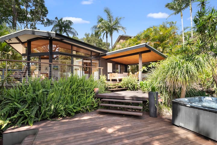 North Avalon Modernist Beach House With Spa - North Shore