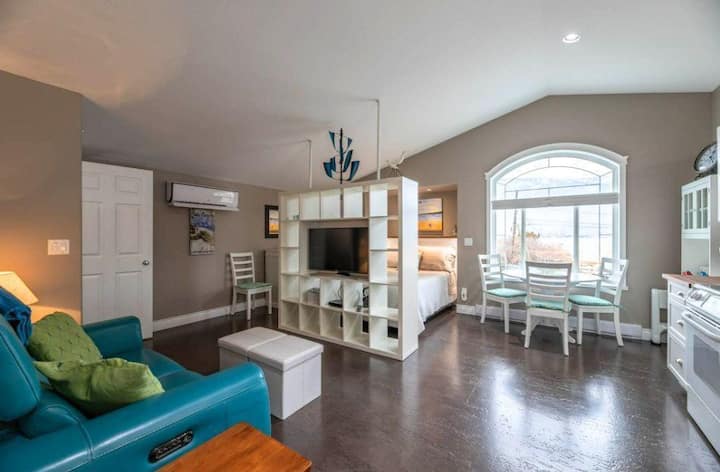 Magnolia Guest House Nautical Room With Lake View - Osoyoos
