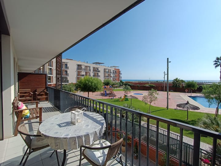 Moderno Apartamento En 1ª Línea De Playa Con Wifi - Cunit