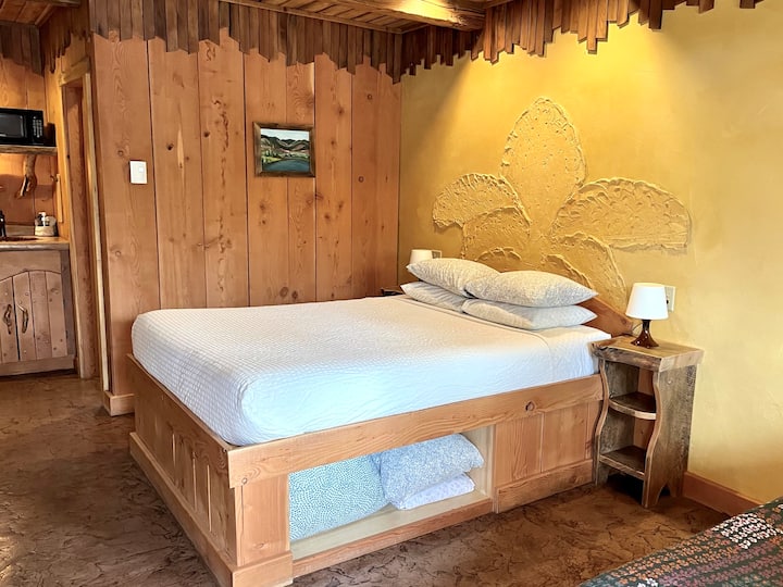 Bunkhouse Inn Room 2--walk To Town! - Winthrop, WA