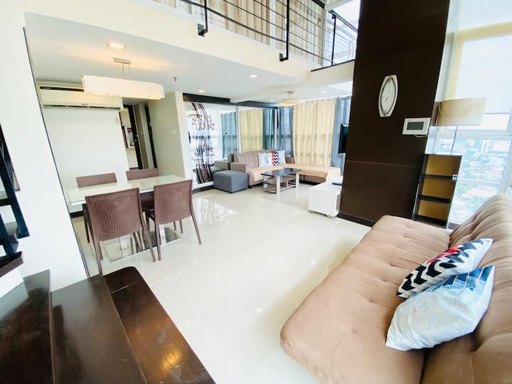 Corner 1br Loft With Tub Best For Groups - Cebu
