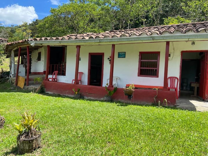 Camino Del Nutabe-indigenas (Casa De Campo) - Girardota