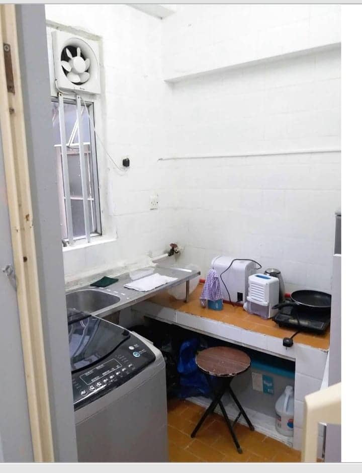 Room In Share/flat  Prince Edward (Pe4d) - 