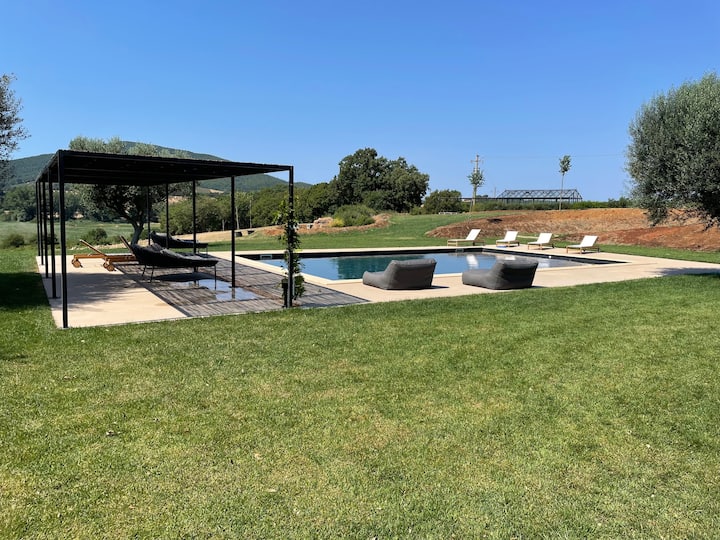 Beautiful Property Surrounded By Greenery - Montalto di Castro