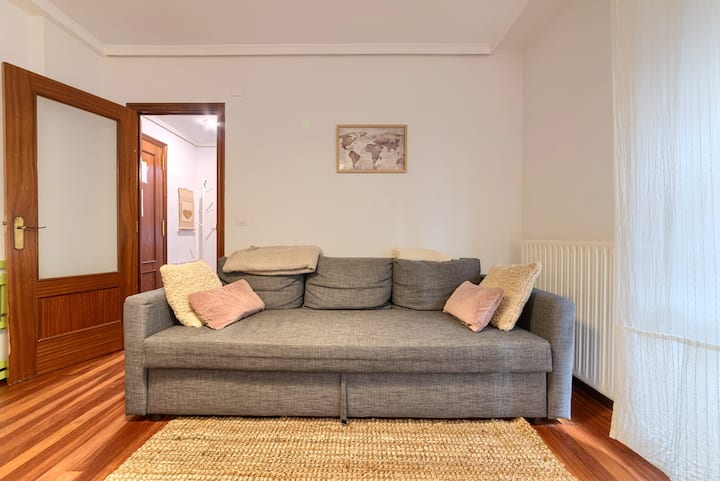 Cozy Apartment In Old Town - Bilbao