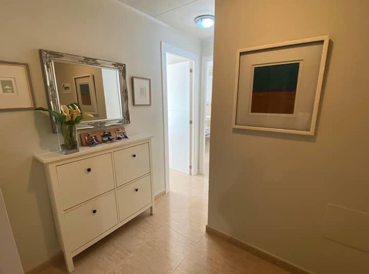 Precioso Apartamento En Salou, Con Servicios. - Salou