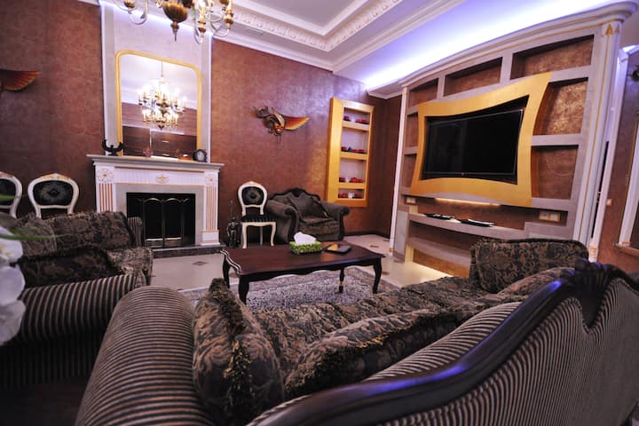 Royal Apartment 3bdr & Own Garden, Arcadia Area - Odesa