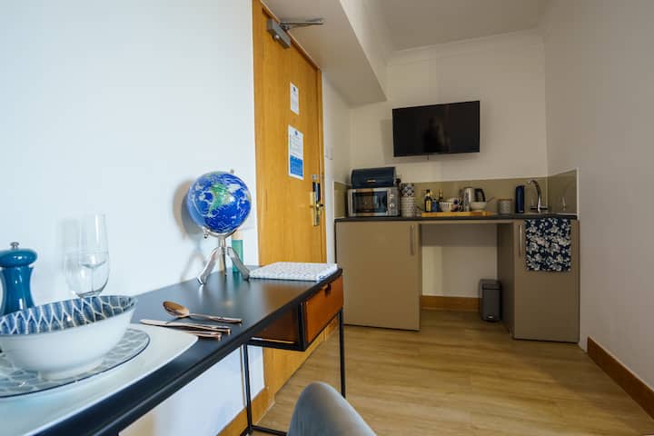 Self-contained Studio Near Watford Gen Hospital - Watford