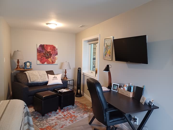 Avalon B And B, A Woodland Oasis In Cherry Valley - Picton