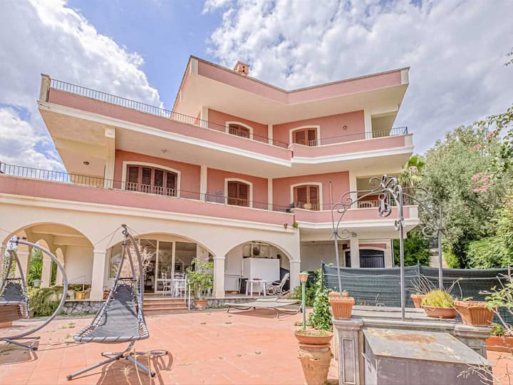 Prestigious Villa In Aci Castello - Acireale