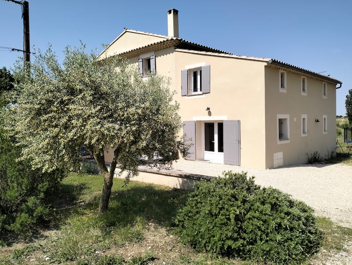 Gîte En Campagne Pour 6 Personnes - Crillon-le-Brave