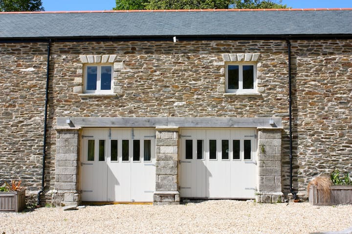 Beautiful Grade 2 Listed Conversion - Daisy Barn - Mevagissey