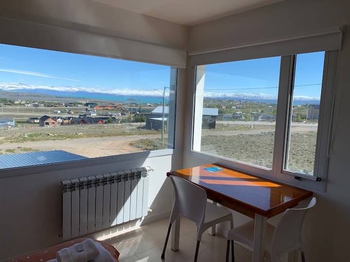 Departamento Equipado- 2 Personas Vista Al Lago - El Calafate