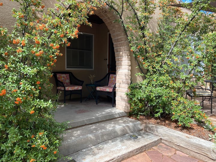 Sol Y Lomas Casita - Santa Fe, NM