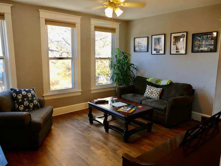Capitol Hill - Unique Old With Modern Conveniences - Washington D. C., DC